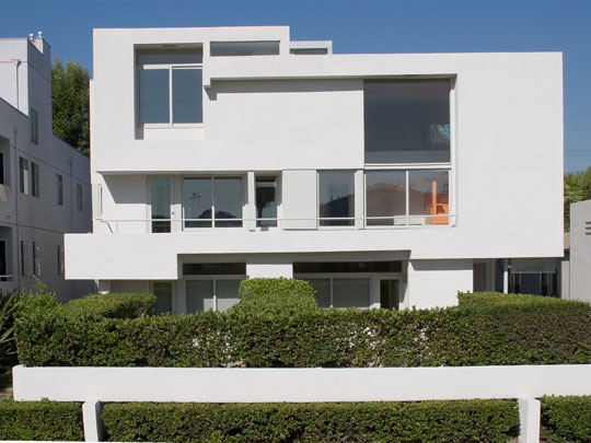 Pearl M. Mackey Apartments - Iconic Houses