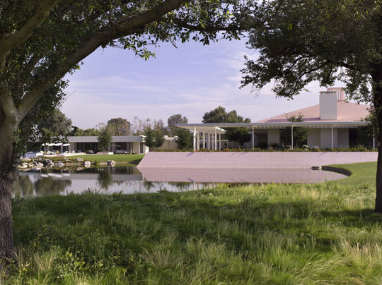 Sunnylands Center & Gardens - Iconic Houses